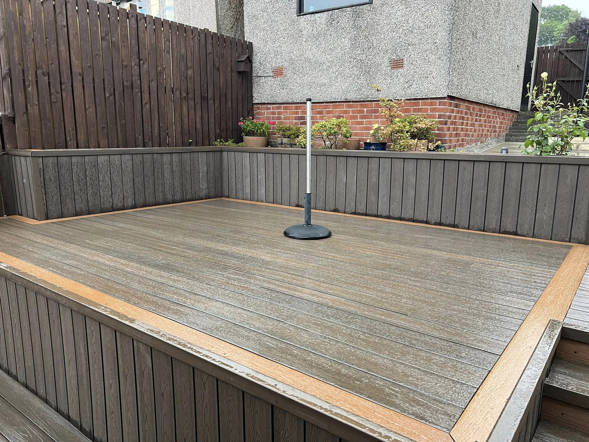 EasyFit COMPOSITE DECK BOARD DUO 140 x 22.5 x 3600mm TEAK / WALNUT ...